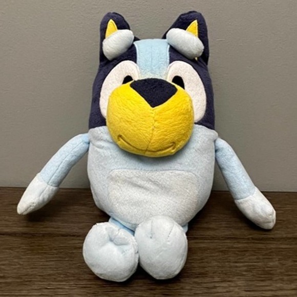 moose toys | Toys | Bluey Talking Bluey Plush 3 | Poshmark